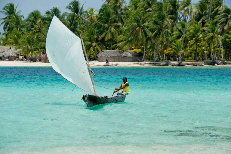 Guna Yala, Paraíso Marino de 365 Islas con Recorridos de un Día para ...